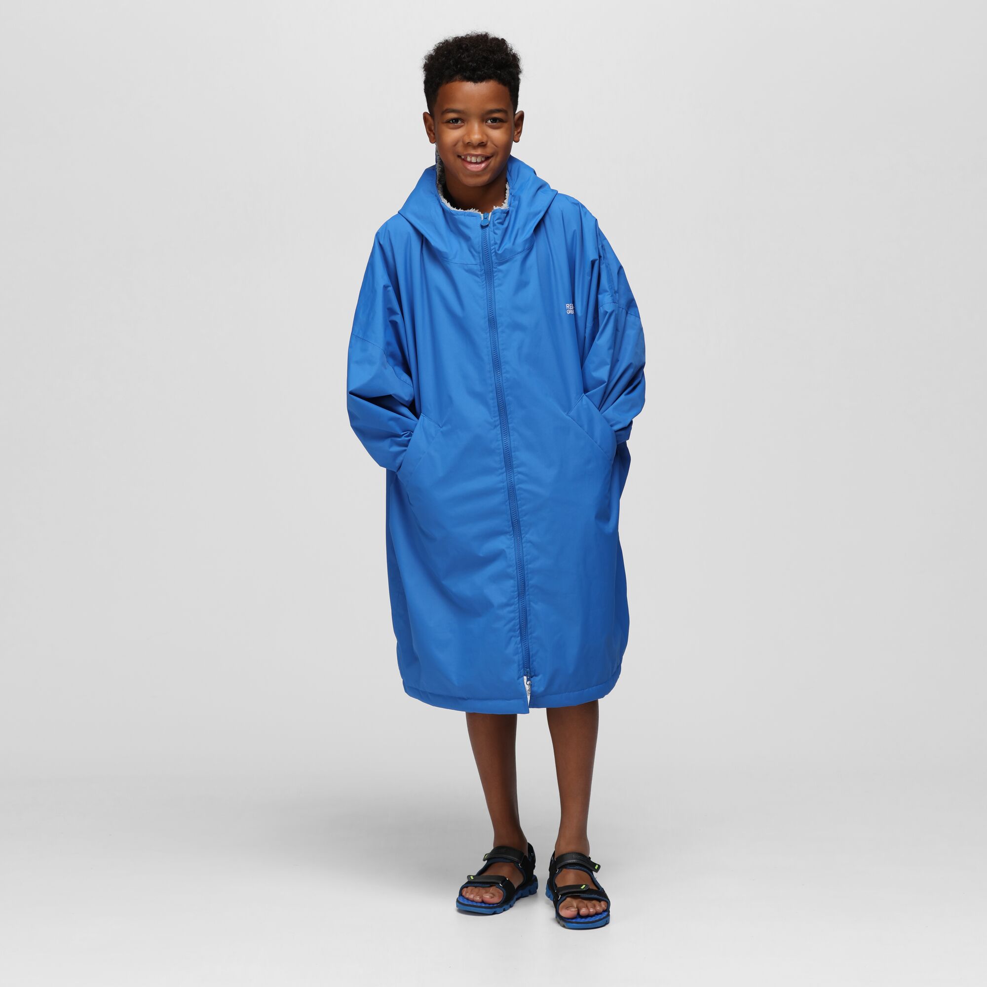 Regatta Kids Waterproof Changing Robe - Run Charlie